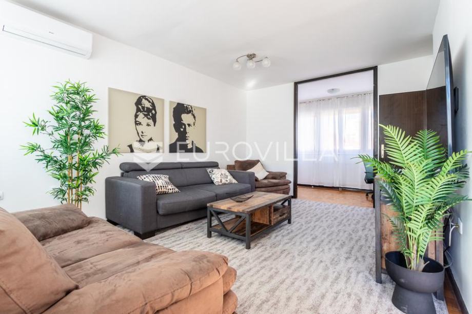 Split, Poljička cesta, trosoban stan na odličnoj lokaciji (iznajmljivanje)