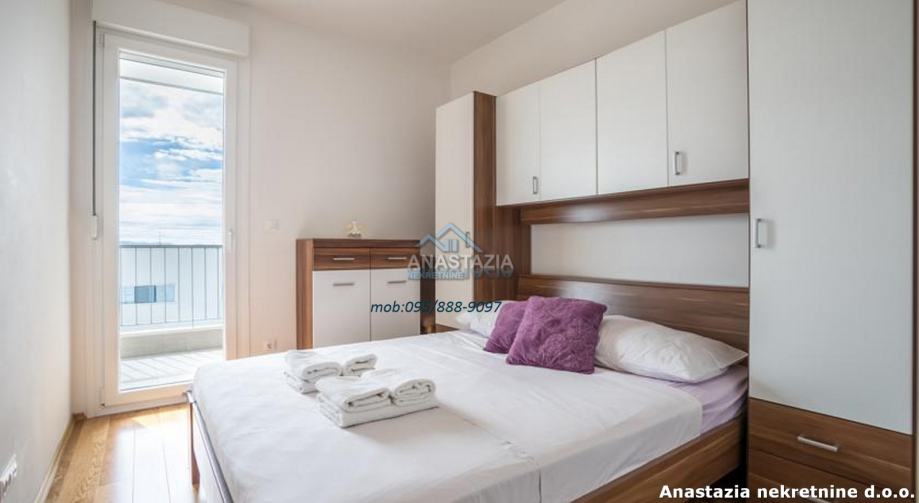 SPLIT TRSTENIK (NOVOGRADNJA) JEDNOSOBAN NOVO OPREMLJEN STAN 42M2 ...