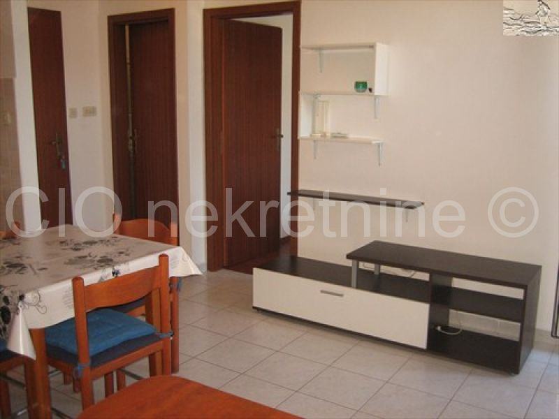 Split, Visoka novogradnja, jednosoban stan s balkonom (iznajmljivanje)