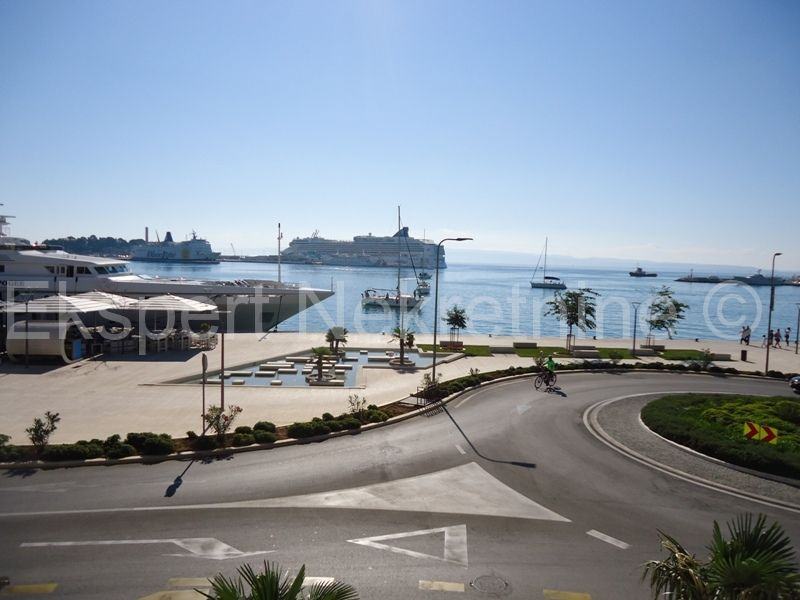 Split, Zapadna obala, 136m2, otvoren pogled na luku (prodaja)