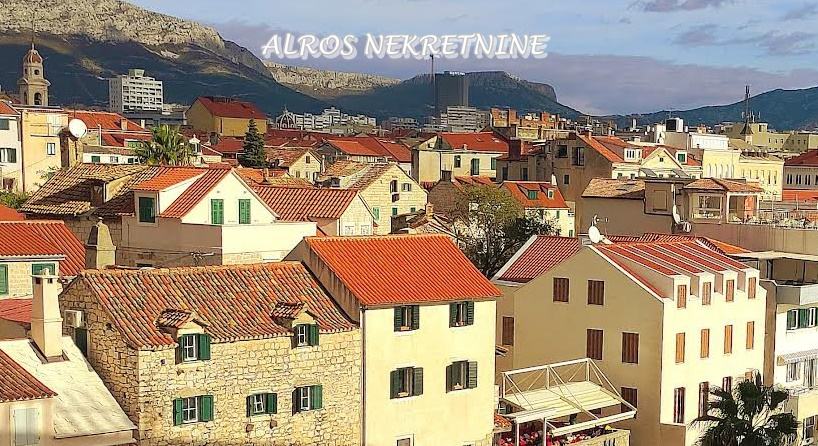 SPLIT, ZAPADNA OBALA, DOMINANTAN POGLED 112m2 450000 EUR (prodaja)