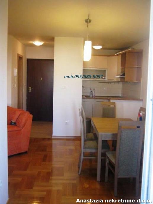 SPLIT ŽNJAN (NOVOGRADNJA) JEDNOSOBAN NOVO NAMJEŠTEN STAN 45M2 OD 1.6 ...