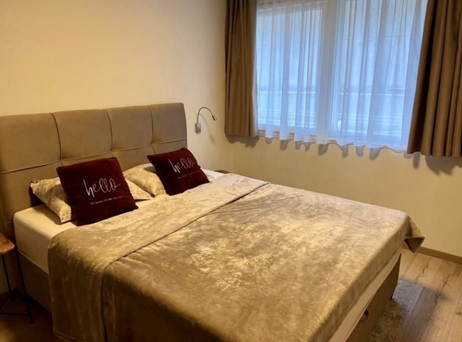 Sta, Split,1soban, 32m, blizina plaze, bolnice, grada (prodaja)