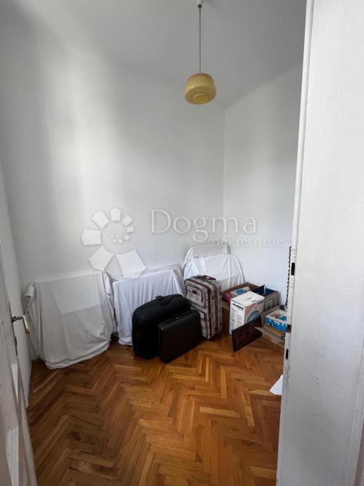 GRAĐANSKI STAN U CENTRU ZAGREBA (prodaja)