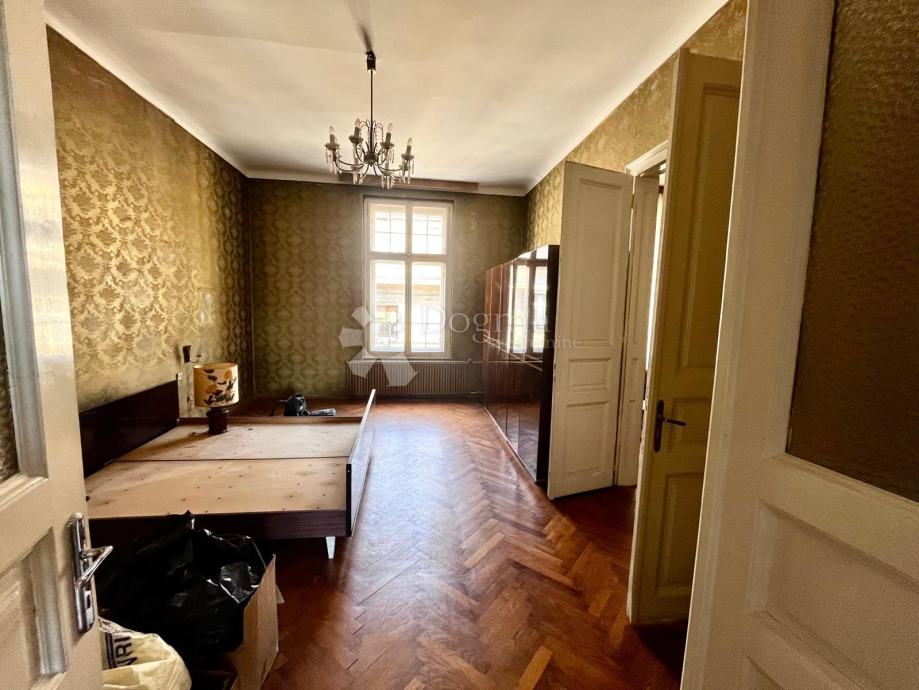 GRAĐANSKI STAN U CENTRU ZAGREBA (prodaja)