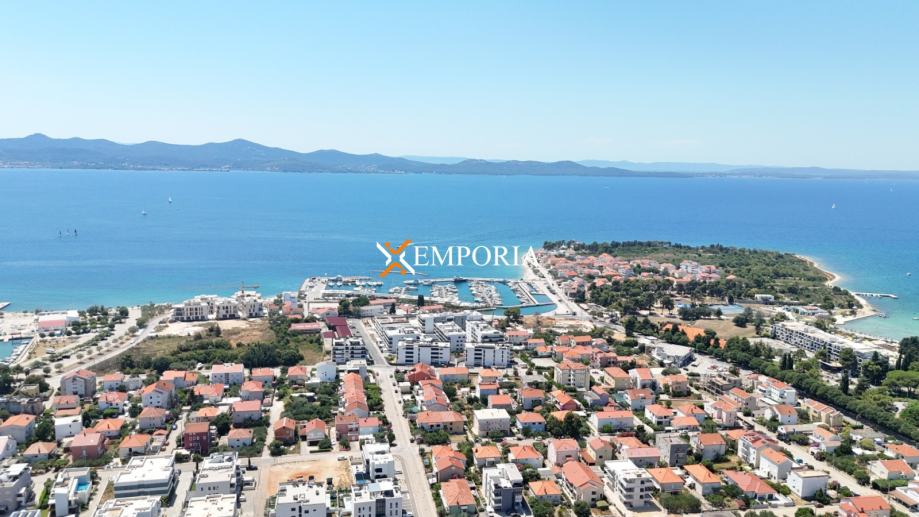 Stan na 2. katu, 100 m od mora, garaža, lift, Borik, Zadar, 70,56 m² ...