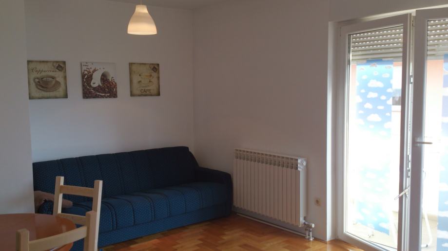 Stan: 30 m2 novogradnja (iznajmljivanje)