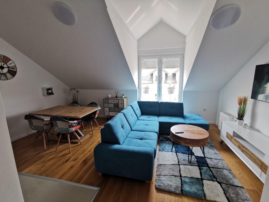 Stan 42m2 - blizina Arene (novogradnja) (prodaja)