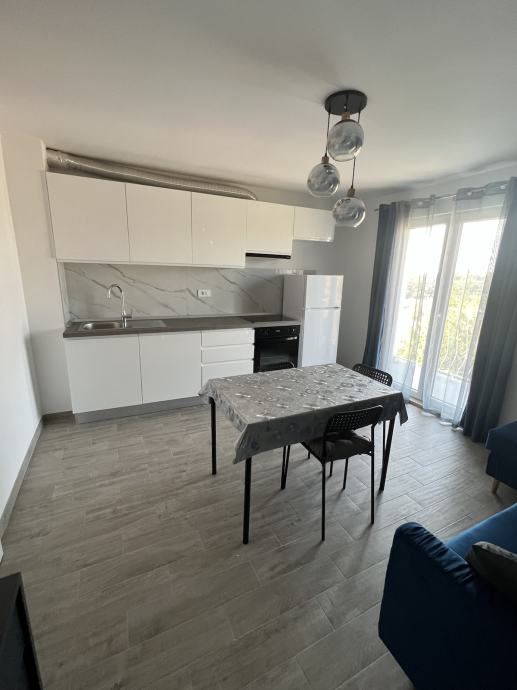 Stan 45 m2 (iznajmljivanje)