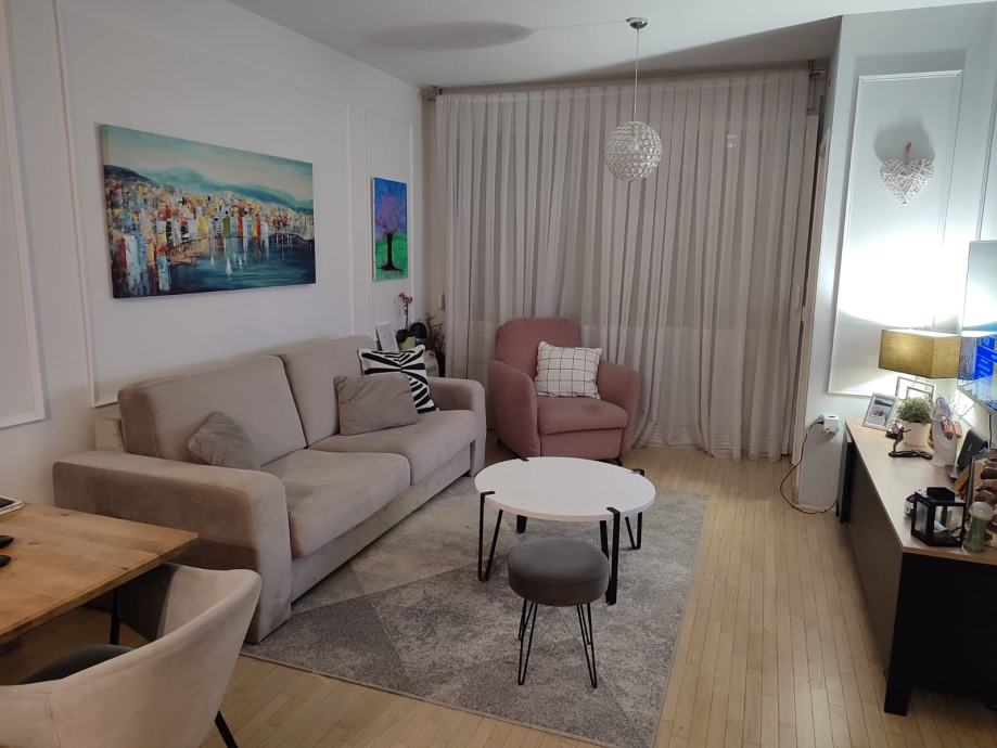 Stan 70 m2 (prodaja)