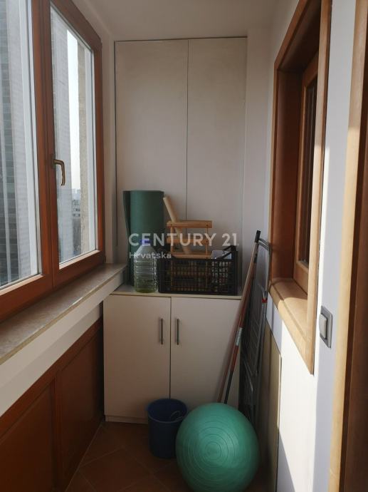 Stan 70 m2, Vukovarska, 7. kat (prodaja)