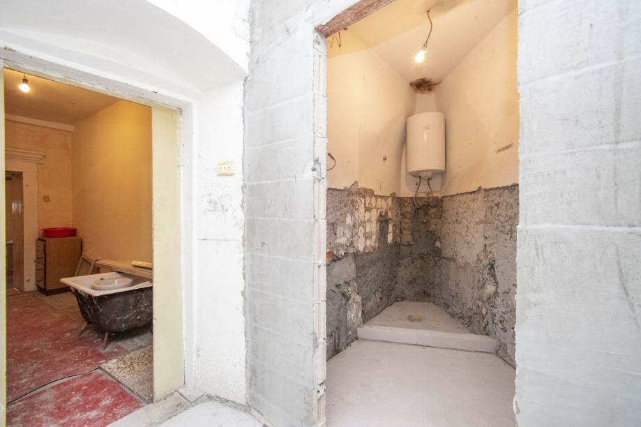 Stan u centru grada, nadomak rive, Šibenik, 80 m2 (prodaja)