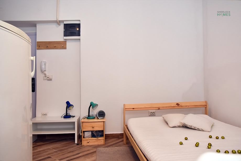 Stan Črnomerec; Zagorska ulica (Zagreb), suteren, garsonjera ...