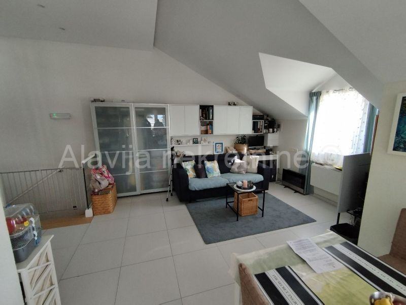 STAN U GRUŽU 83 m2 – zgrada je novije gradnje 2017 g. (prodaja)