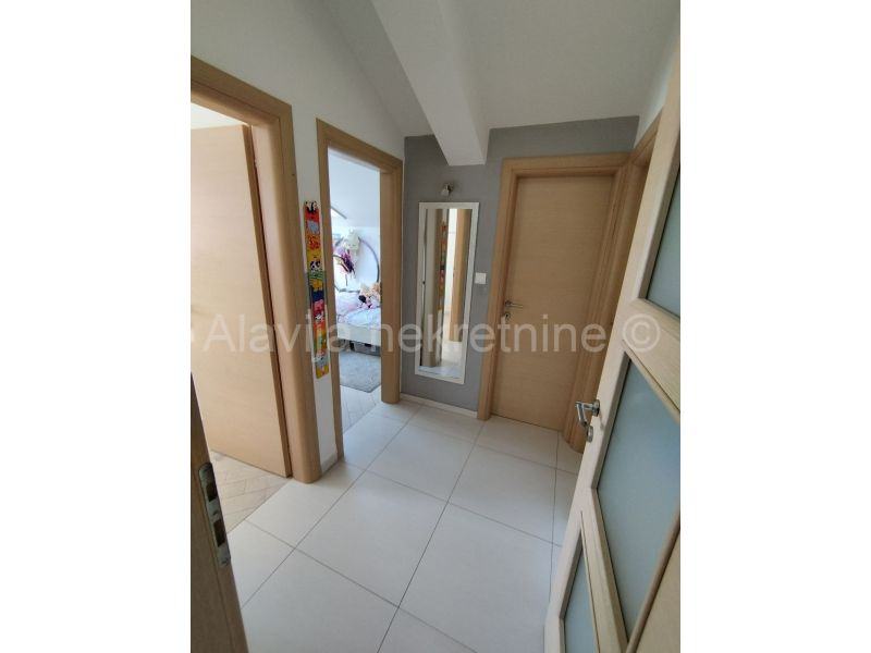 STAN U GRUŽU 83 m2 – zgrada je novije gradnje 2017 g. (prodaja)