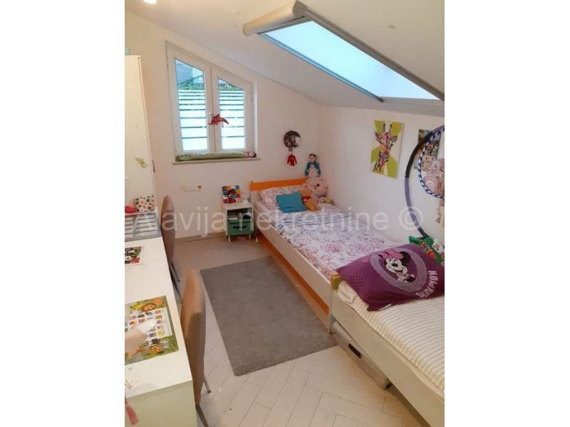 STAN U GRUŽU 83 m2 – zgrada je novije gradnje 2017 g. (prodaja)