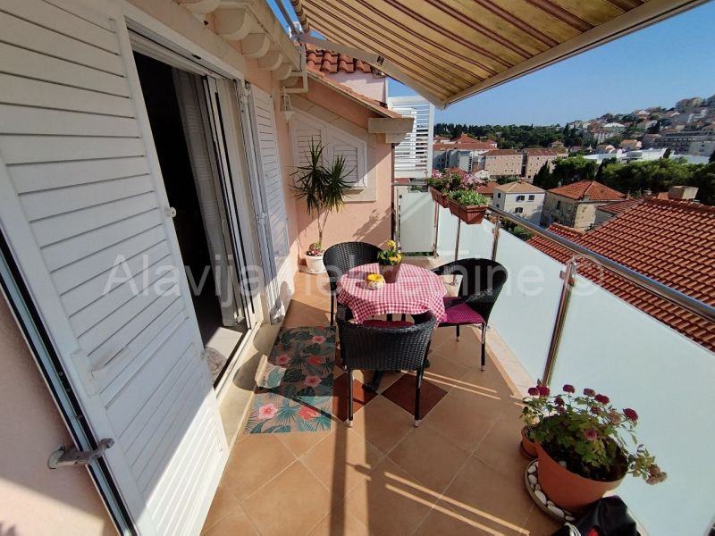 STAN U GRUŽU 83 m2 – zgrada je novije gradnje 2017 g. (prodaja)