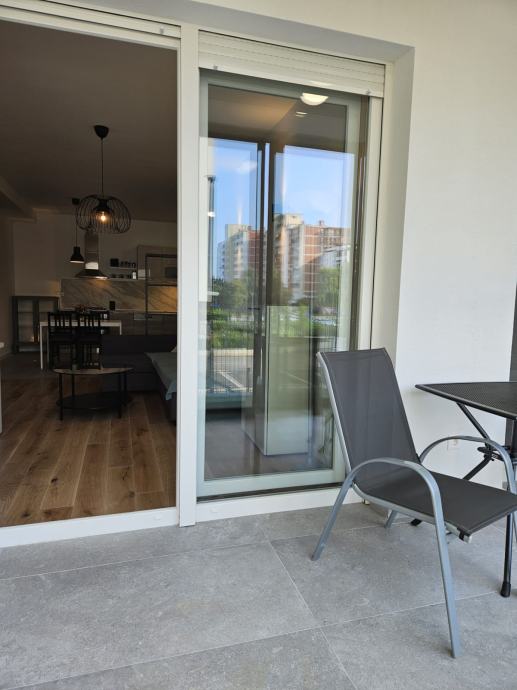 Stan:Karlovac,66 m2, novogradnja s vrtom i vanjskim parkirnim mjestom ...