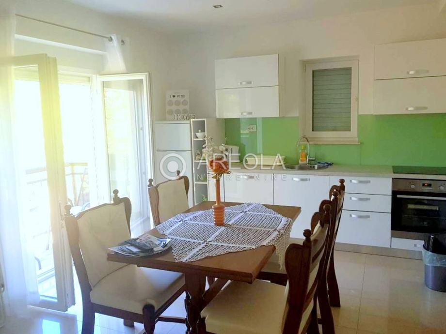 Kaštel Gomilica - Dvosoban stan, 50 m2 (iznajmljivanje)