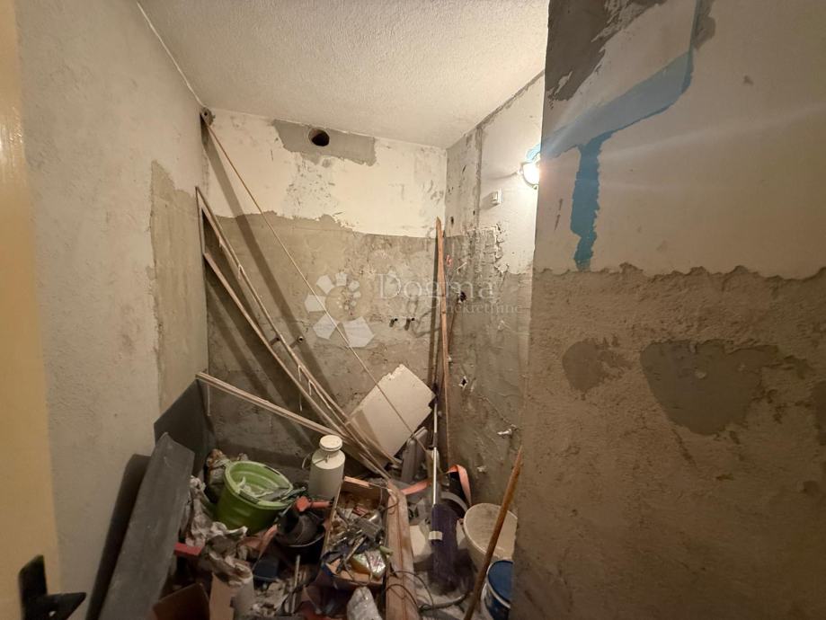 STAN LIČKI OSIK GOSPIĆ (prodaja)