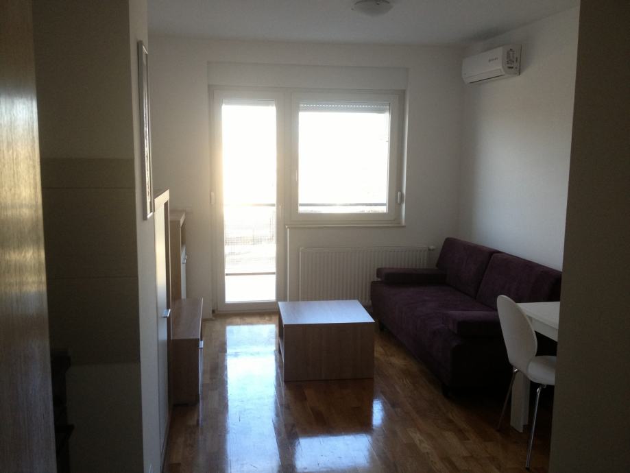 Stan: Osijek, 30 m2 novogradnja (iznajmljivanje)