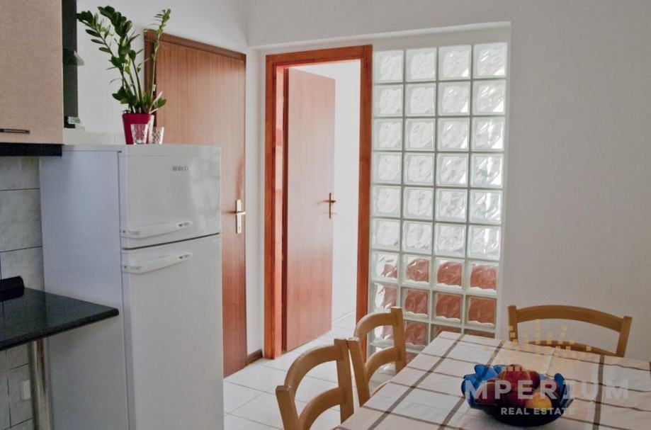 Stan: Podstrana, 50 m2 (iznajmljivanje)