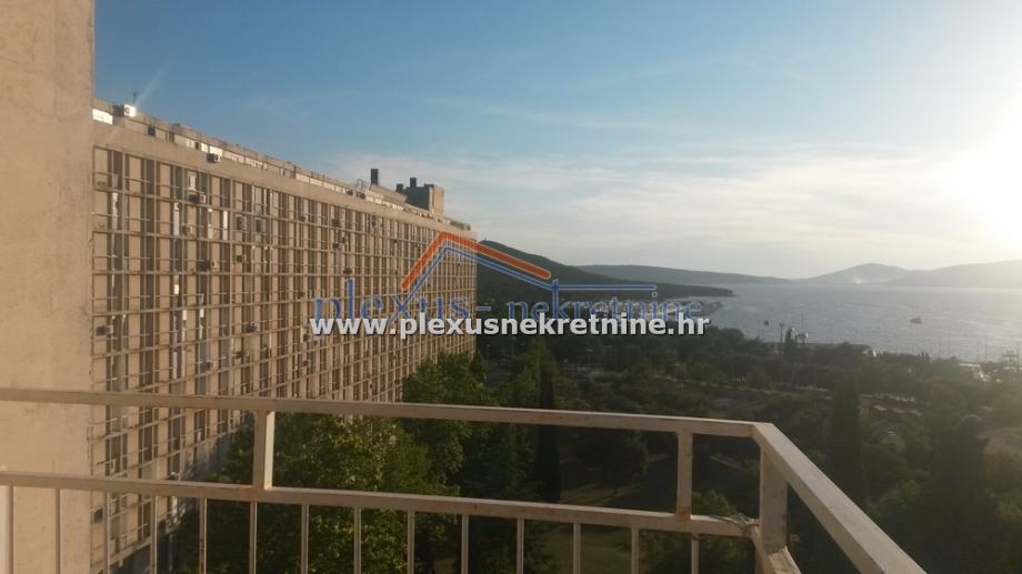 Stan s pogledom: Split, Spinut, 108 m2 (prodaja)