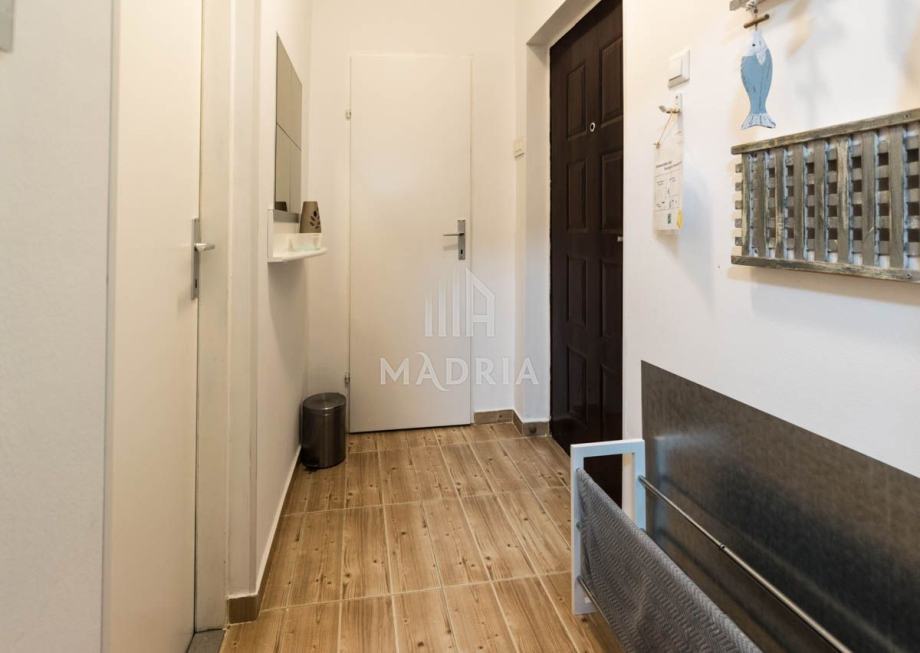 Stan, Poluotok, 35 m2 (prodaja)