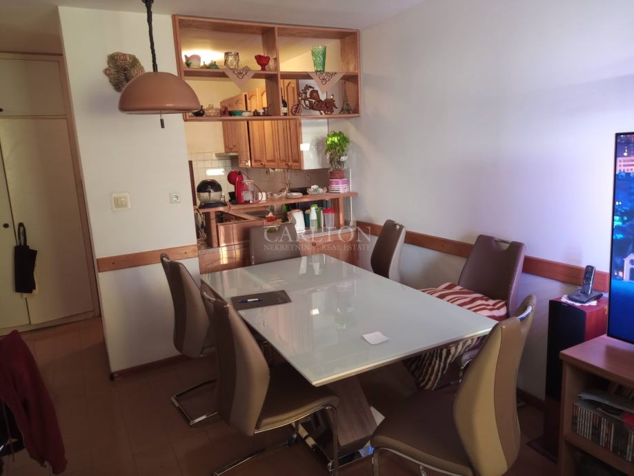 Stan prodaja Mertojak, Doverska ul. (3-sobni, 5.kat) (prodaja)