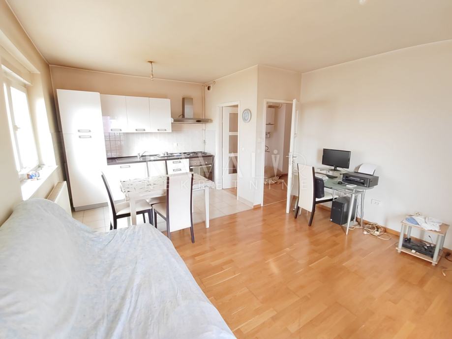 STAN, PRODAJA, ZAGREB, LANIŠTE, 55 m2, 2-soban + VPM (prodaja)