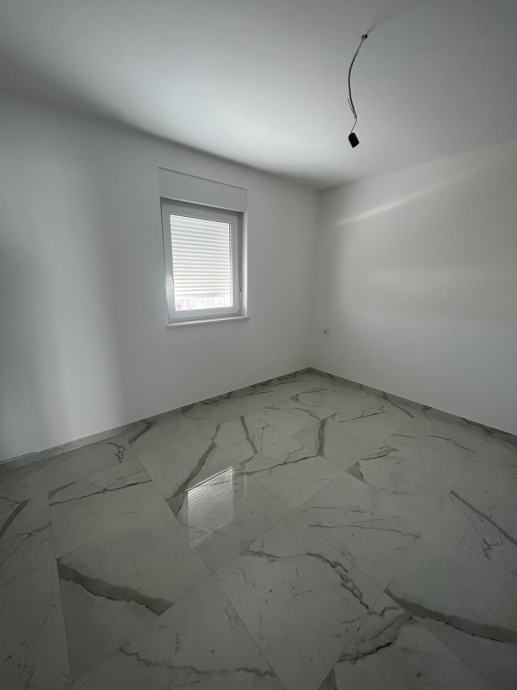 Pula, 50.00 m2, novogradnja useljivo odmah Garaža, (prodaja)