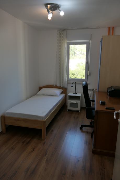 Stan Rijeka, Rastočine - 86m2, 3S+DB, balkon s pogledom na more ...