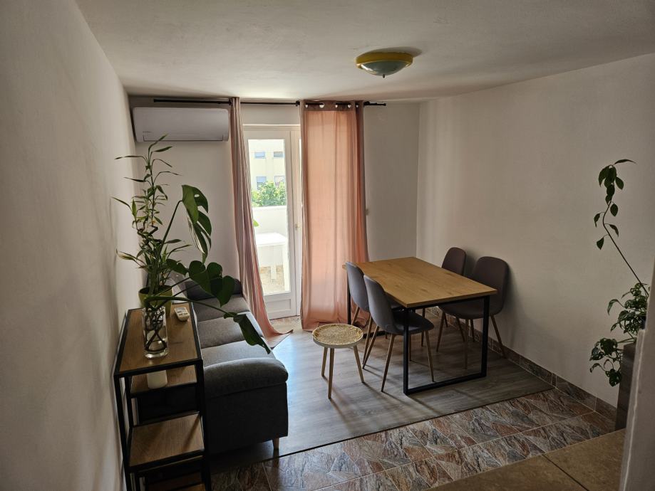 Pola kuće,Rovinj stanovi 230m2 (prodaja)