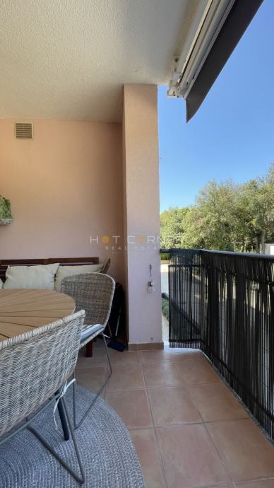 Novi stan u Rovinju, 400m do plaže (prodaja)