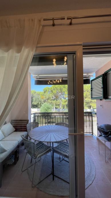 Novi stan u Rovinju, 400m do plaže (prodaja)