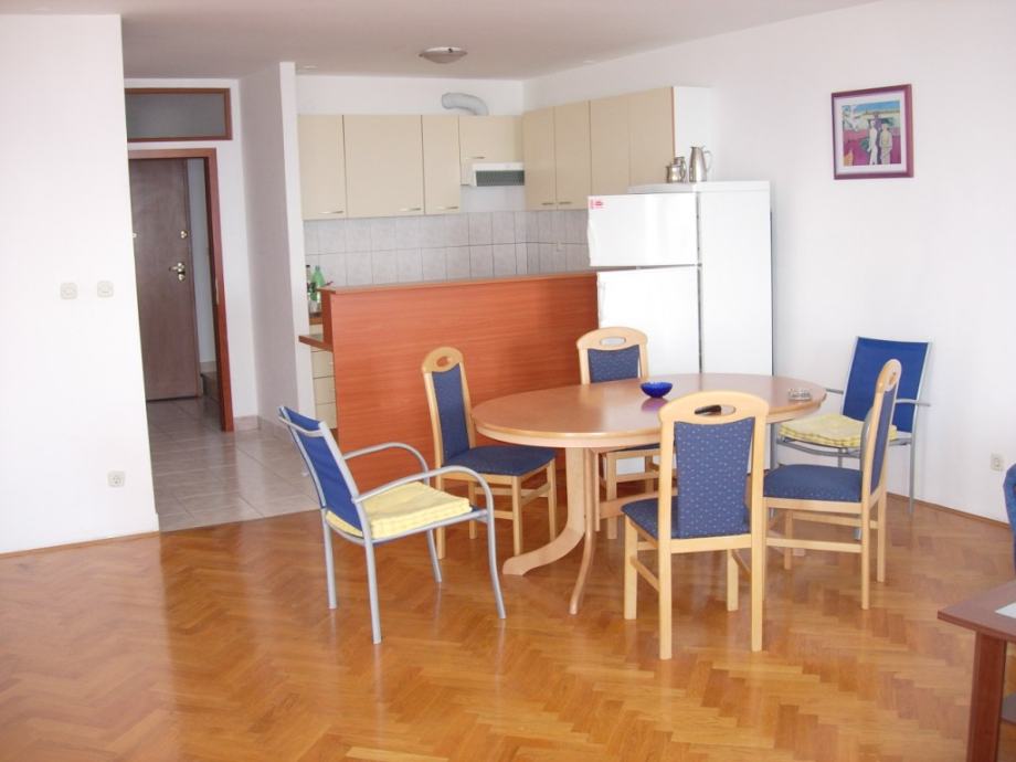 Stan: Split, 150 m2 novogradnja (iznajmljivanje)