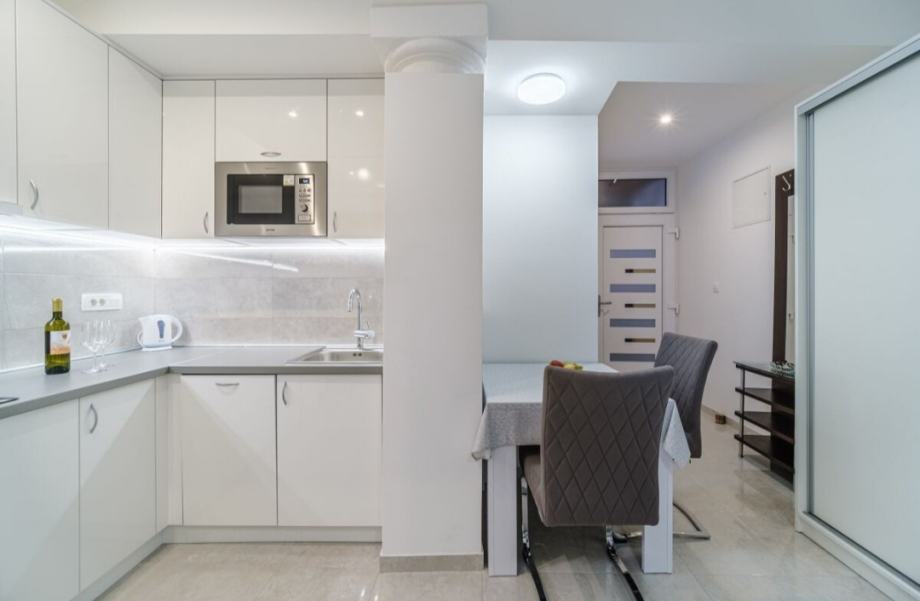 Stan: Split, 24.00 m2 (iznajmljivanje)