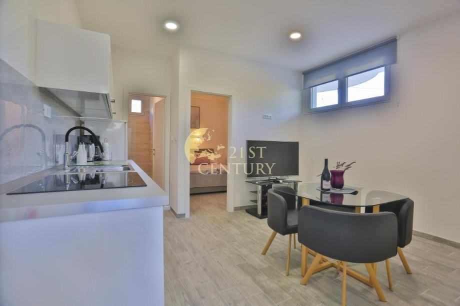 ***Jednosoban stan, Split*** (iznajmljivanje)