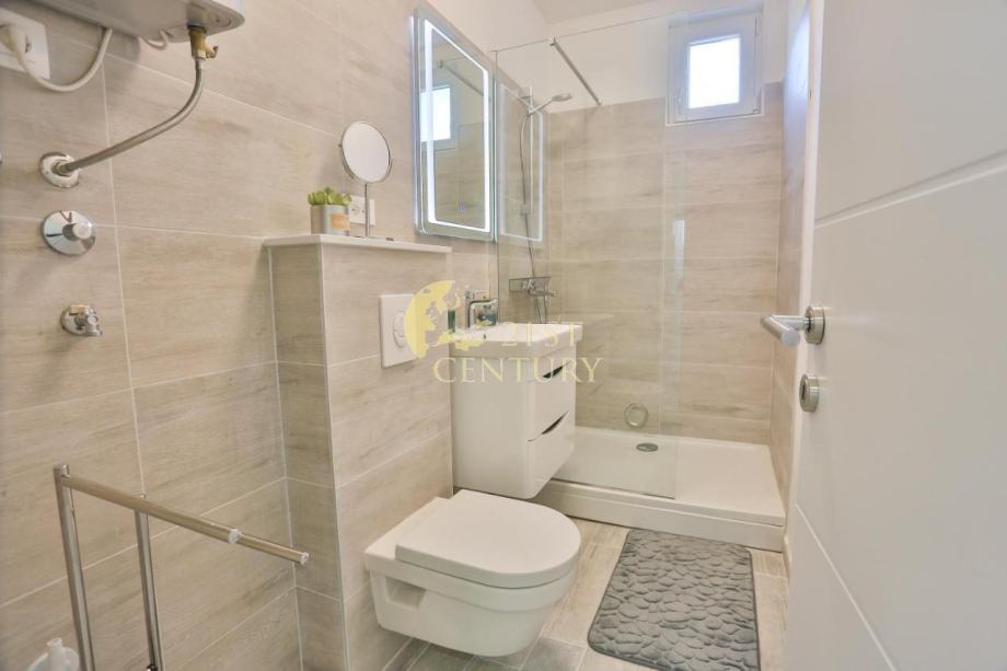 ***Jednosoban stan, Split*** (iznajmljivanje)