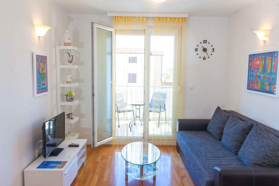 SPLIT/DRAGOVODE-JEDNOSOBAN STAN S GARAZNIM MJESTOM*** (prodaja)