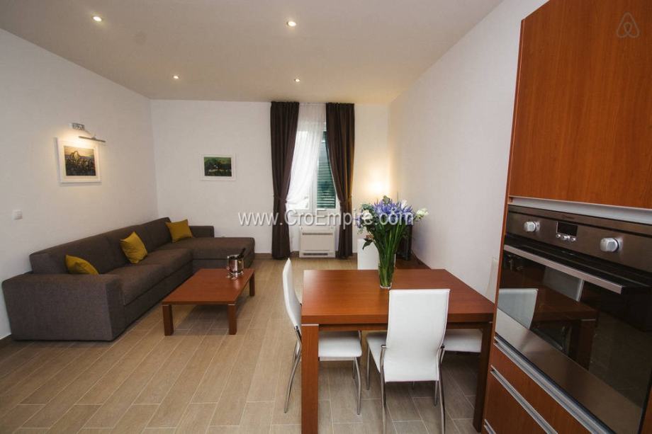 Split / Centar, jednosoban stan*** (iznajmljivanje)