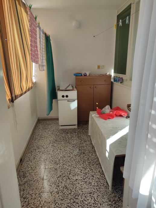 Stan: Split, 57.00 m2 SNIZENO (prodaja)