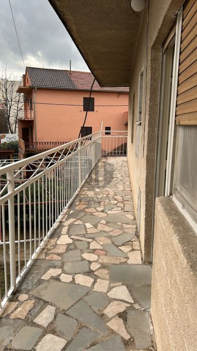 Stan: Split, Brda - 65m2 - balkon (prodaja)