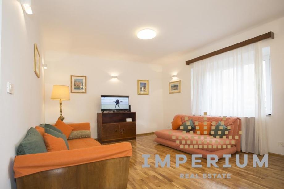 Stan: Split, CENTAR,DUGOROČNO!!! (iznajmljivanje)