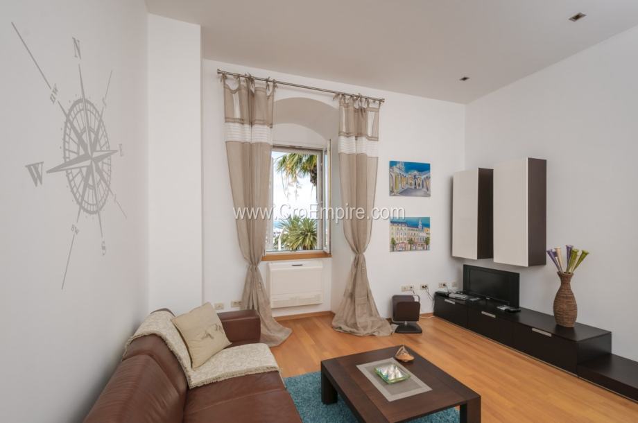 Stan: Split, Centar, Dioklecijanova palača, 45 m2 (iznajmljivanje)