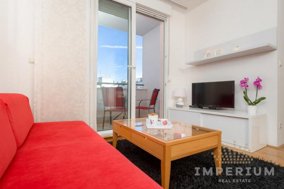 Stan: Split, CENTAR, DO LJETA!!! (iznajmljivanje)