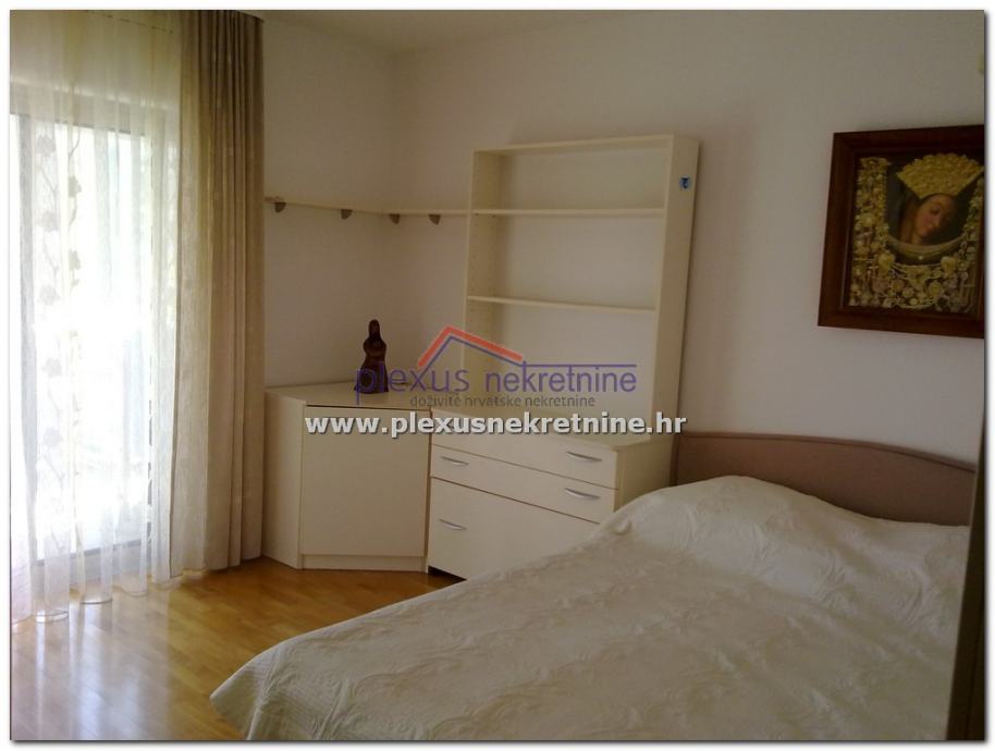 Stan: Split, Firule, 67.22 m2 (prodaja)