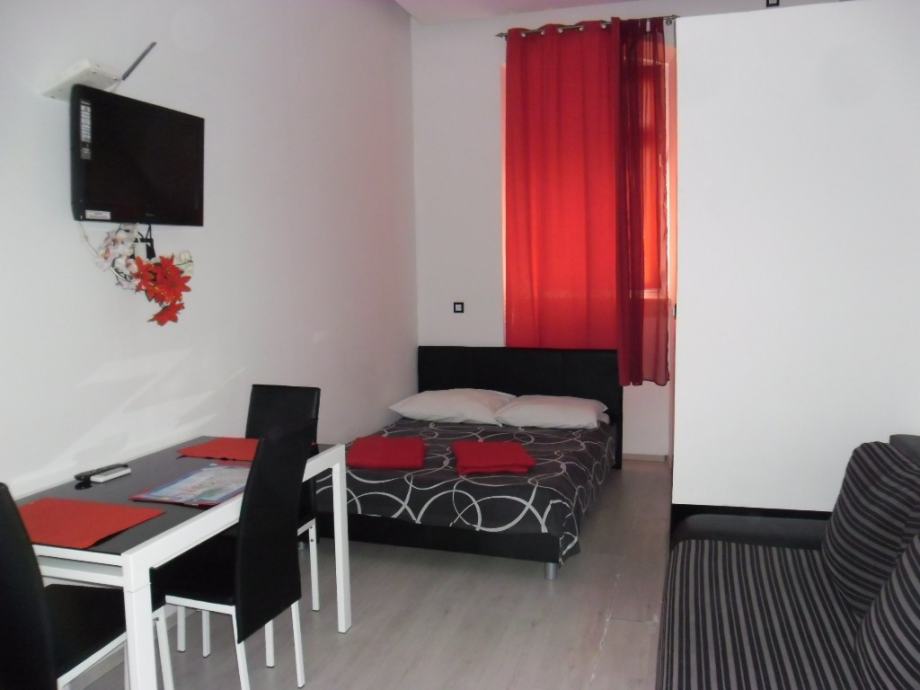 Stan: Split, centar - blizu HNK, fakulteta, 30 m2, lijepo i povoljno ...