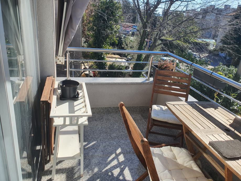 Stan Trsat (prodaja)