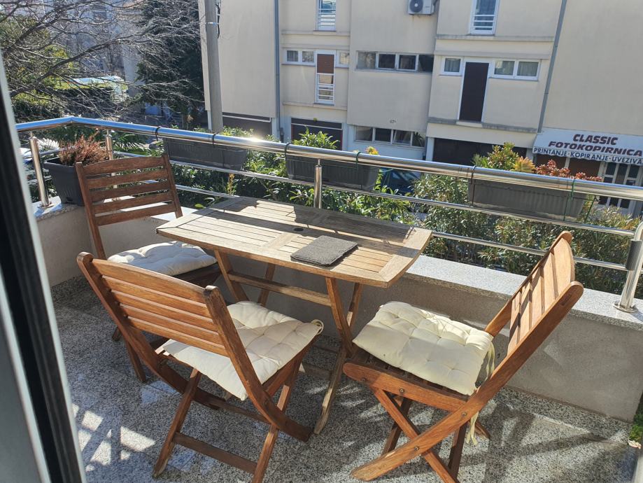 Stan Trsat (prodaja)